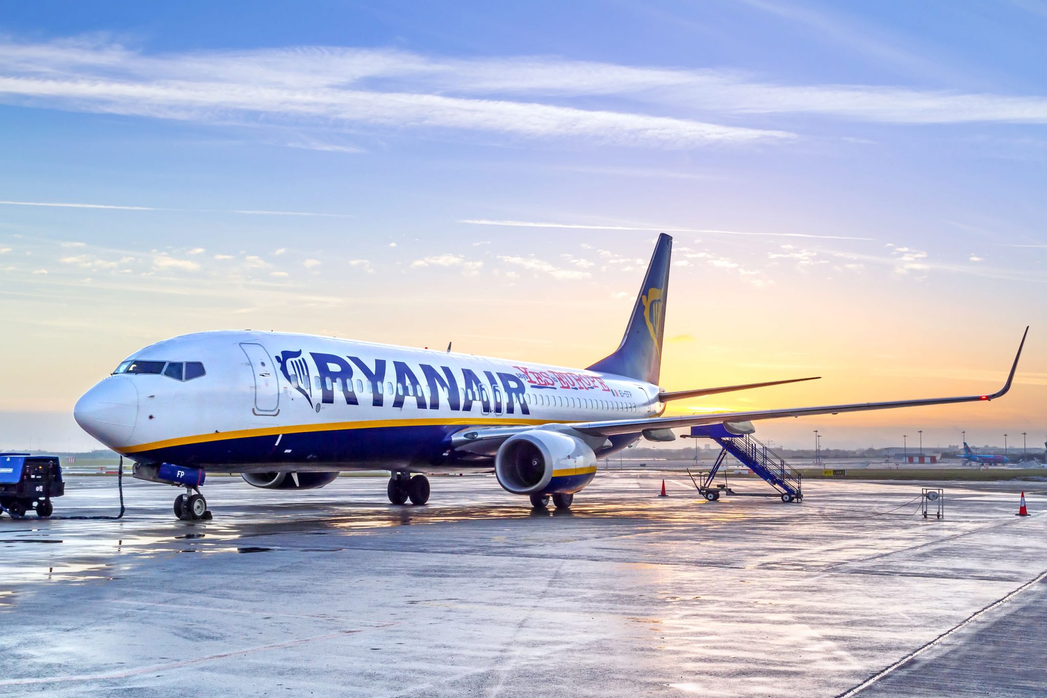 Ryanair’s Twitter account pulls no punches on U.S. election - PR Daily